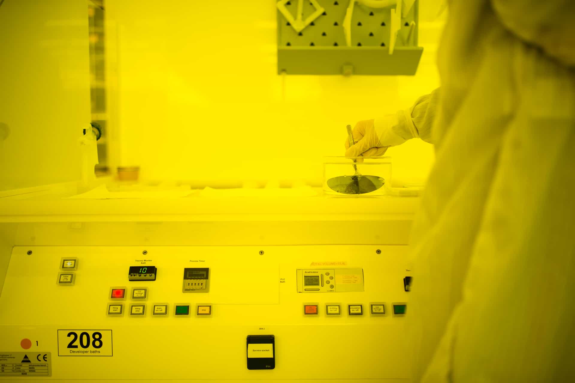 Carbon nanostructures perform high aspect ratio nanoimprinting - Smoltek